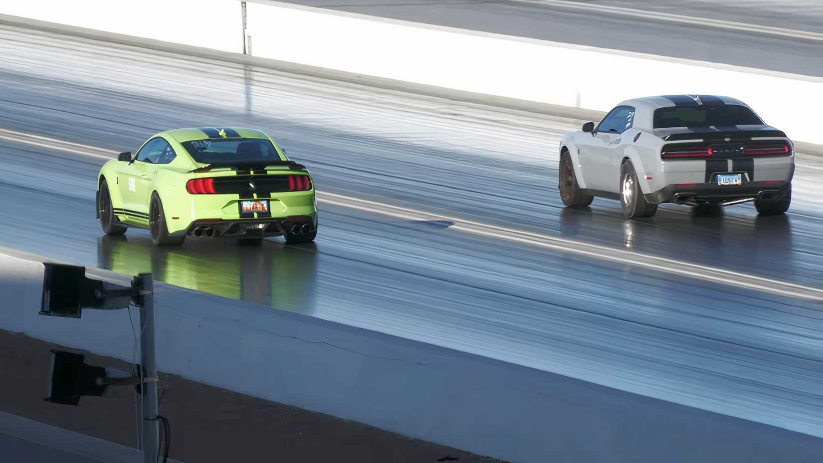 Showdown At The Vegas Strip: Ford Shelby GT500 And Dodge Challenger ...