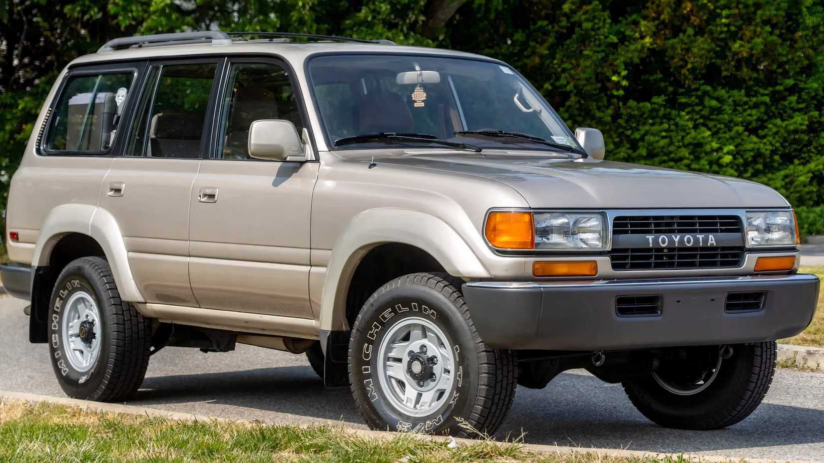 10 Most Reliable Manual Transmission SUVs For $20,000