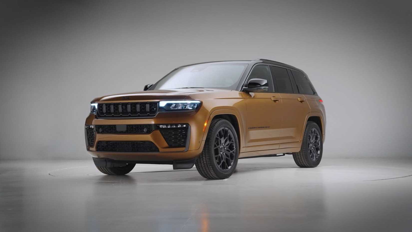 Jeep Launches 2026 Grand Cherokee With All-New Hurricane Engine