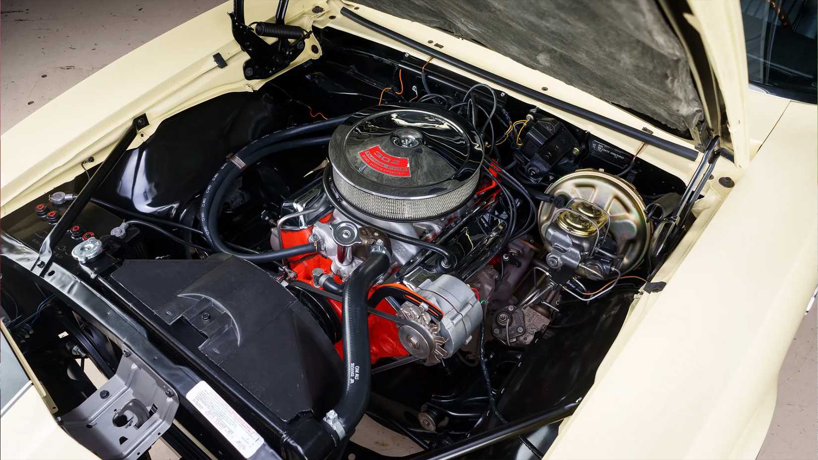 Here's How The Chevy Small Block 302 Revolutionized The Muscle Car Era