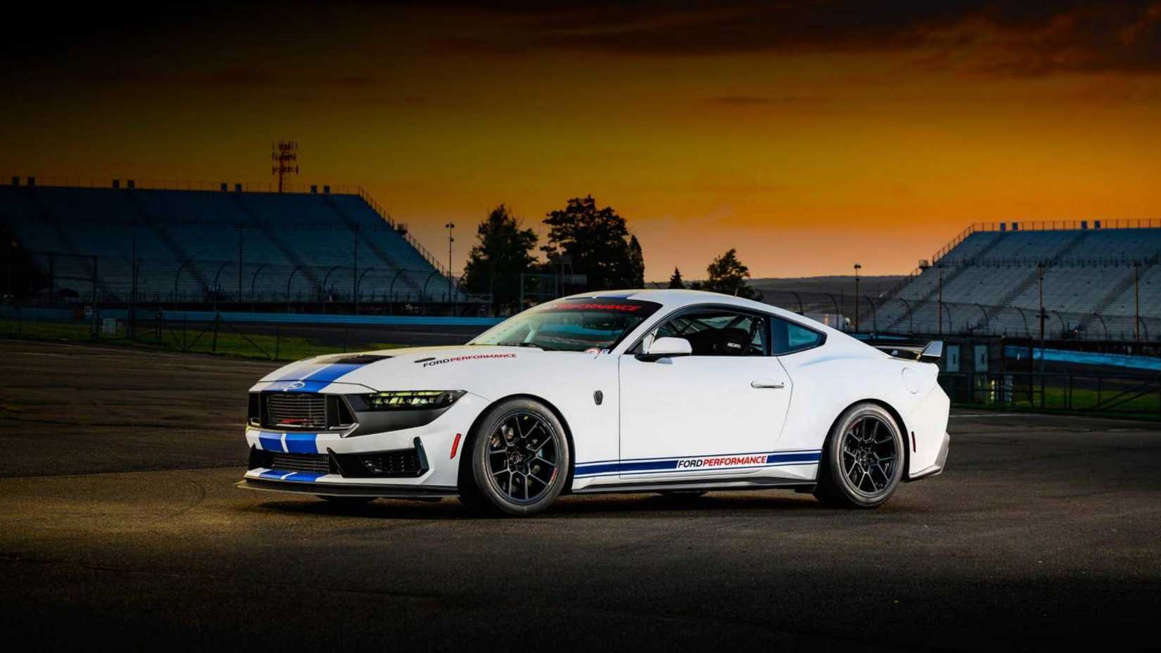 Ford's New Hypercar To Use Engine From A $46K Sports Car - But It's Not ...