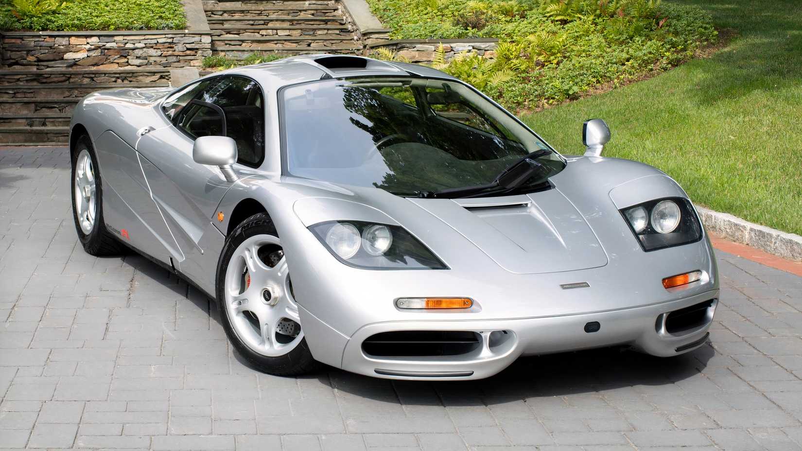 The First Production Car To Break 800 Pound-Feet Of Torque