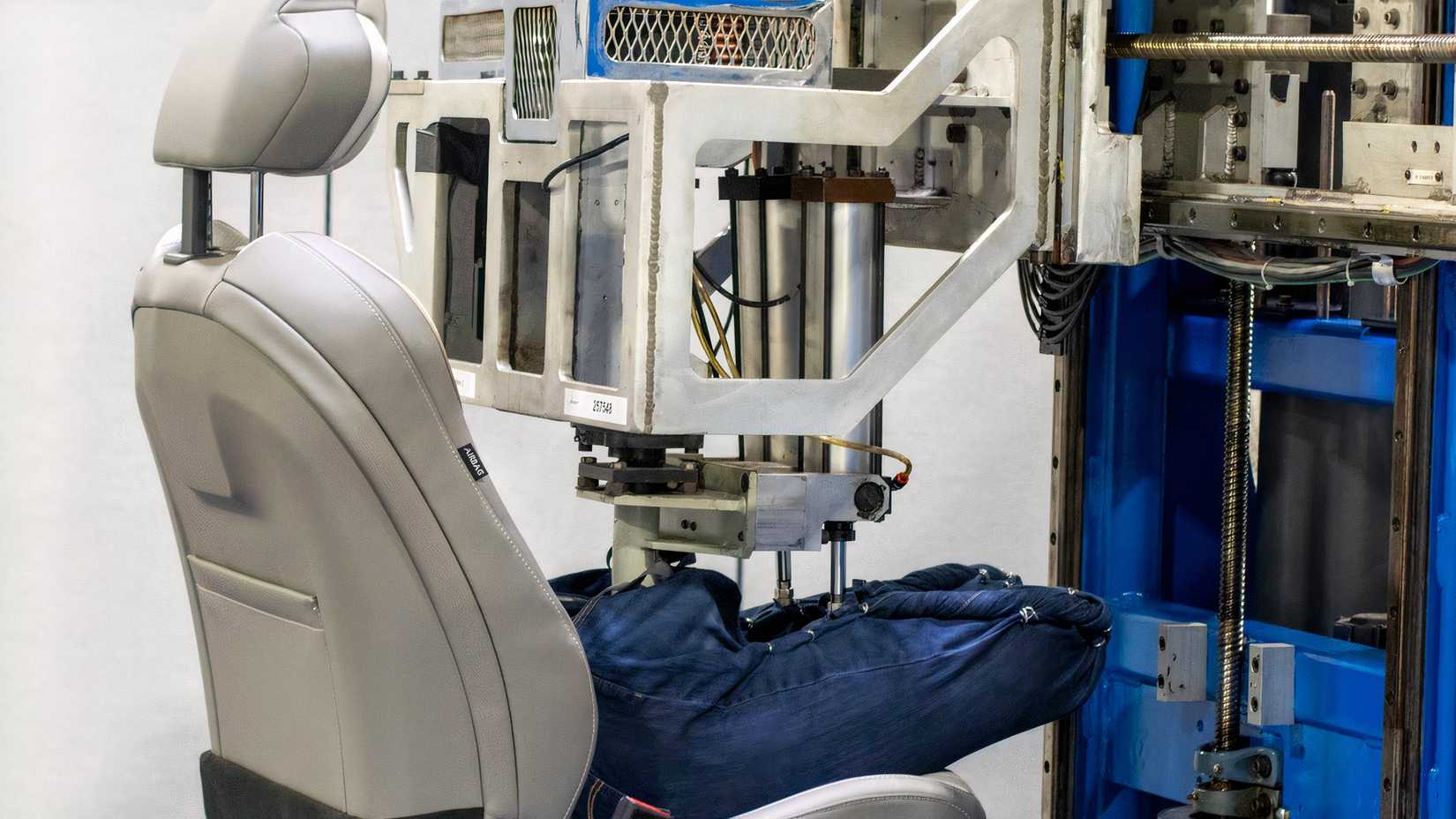 Exclusive Infiniti Interview Reveals The Robot That Protects QX60 Seats