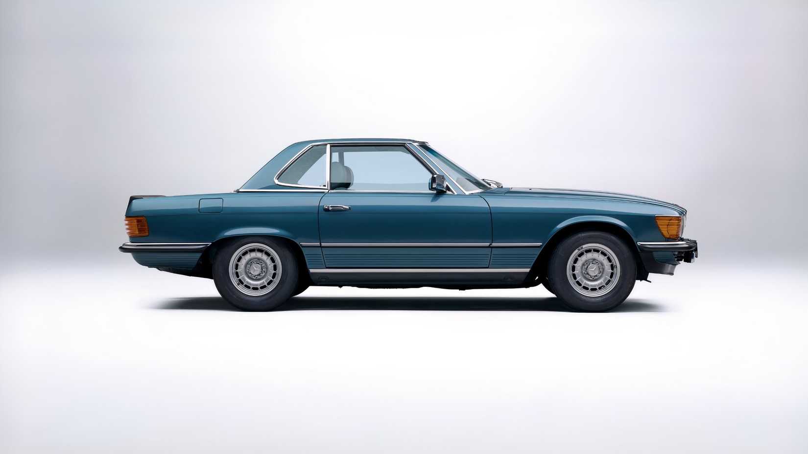 Time-Capsule 1982 Mercedes-Benz 500SL Discovered With Just 42 Miles