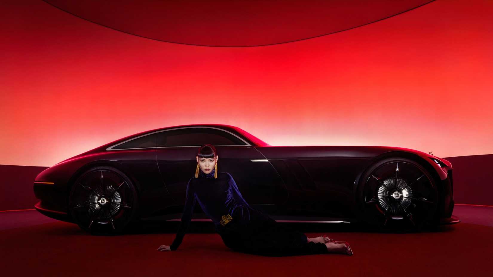 The New Mercedes Vision Iconic Belongs In A Batman Movie