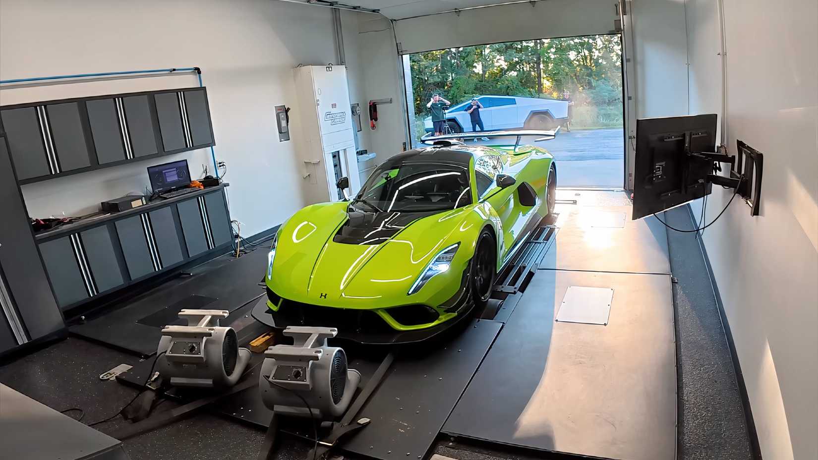 Hennessey Venom F5 Revolution Dyno Pull Confirms 1,877 Horsepower