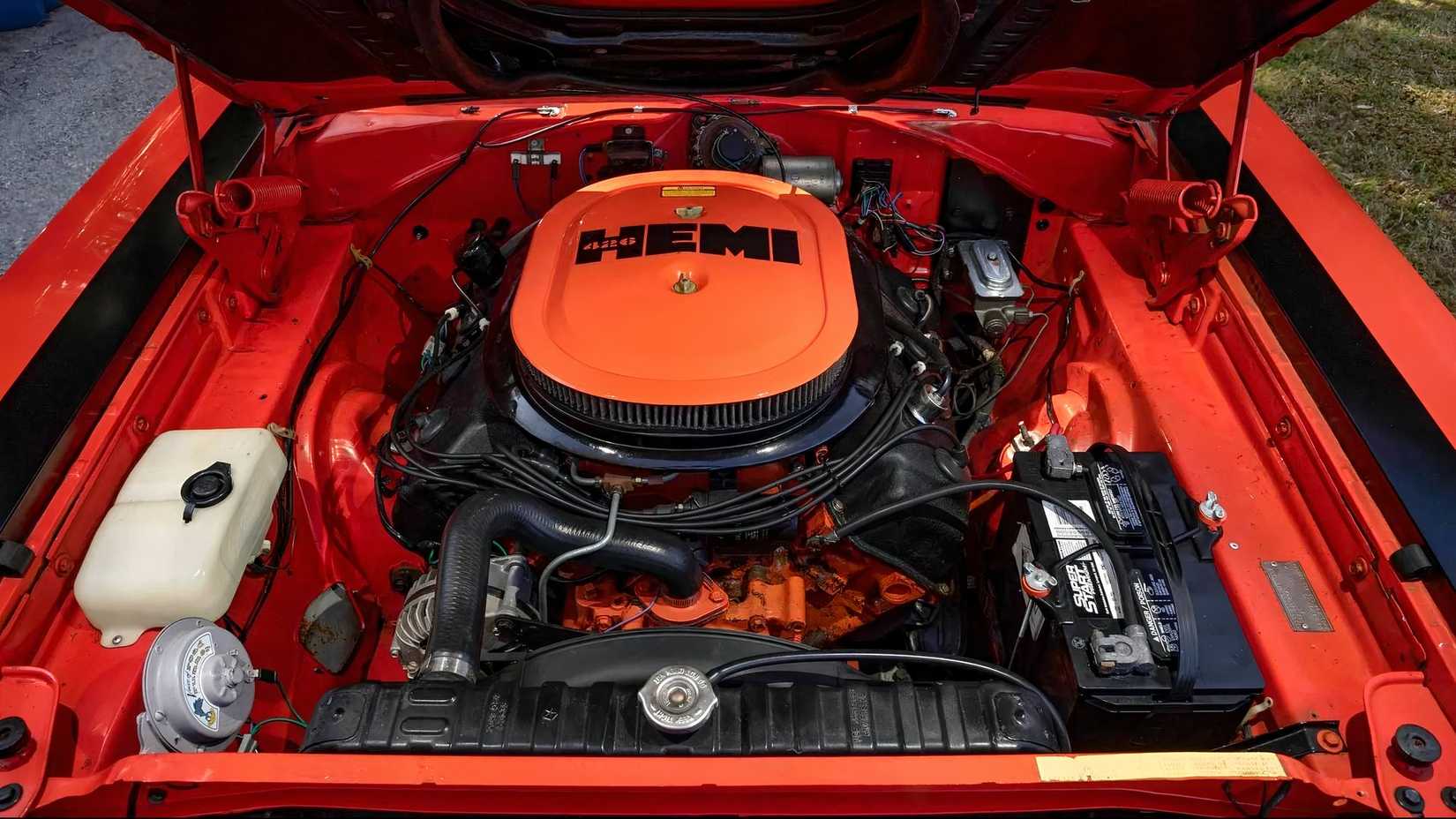 1969 road runner engine options