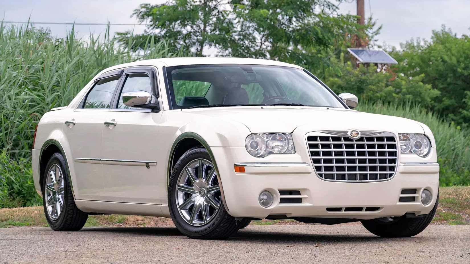 Chrysler 300 Generations Guide: Engines, Trims, Specs, & Value