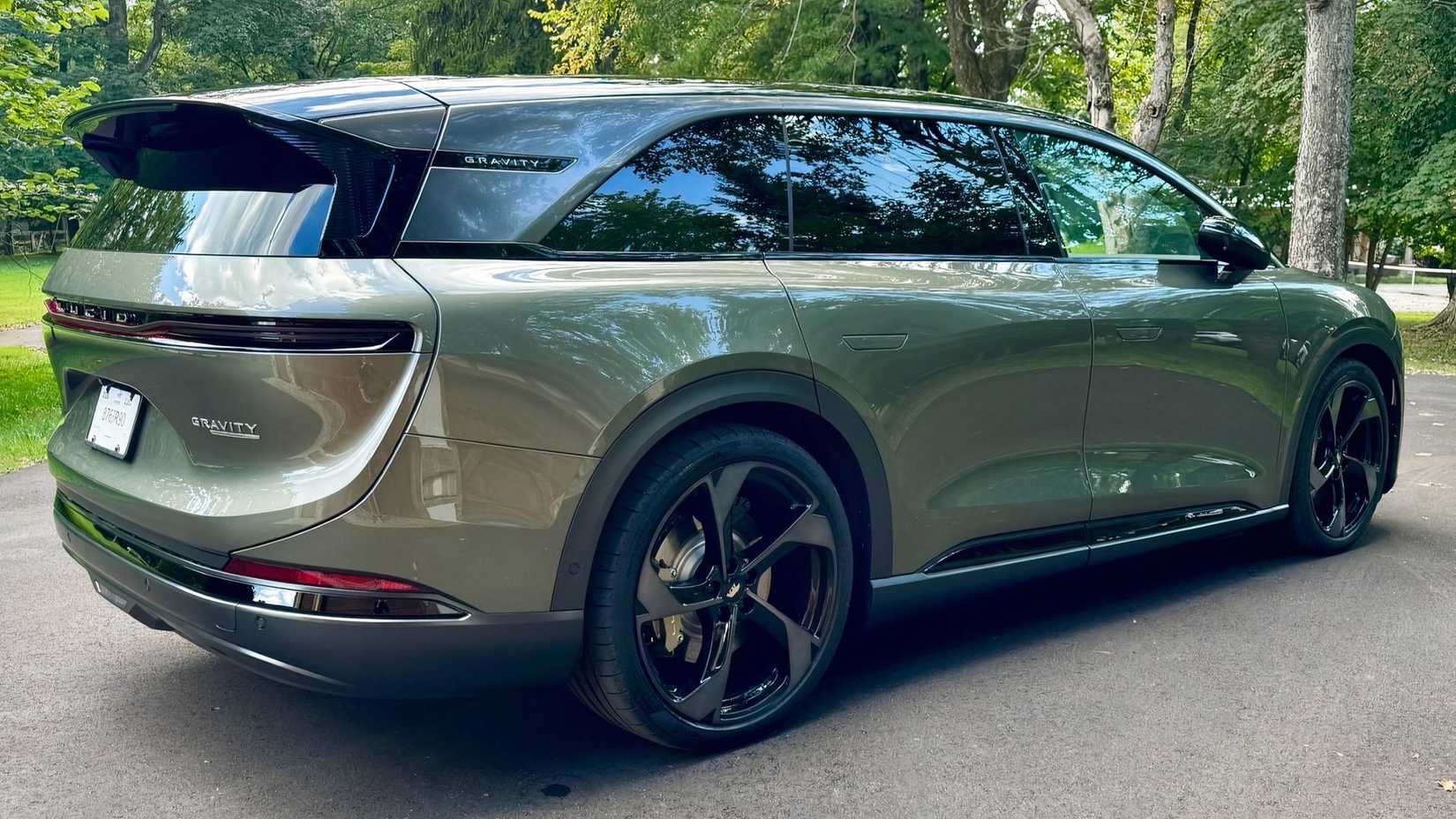 The Lucid Gravity Dream Edition Is The Most Powerful SUV Ever