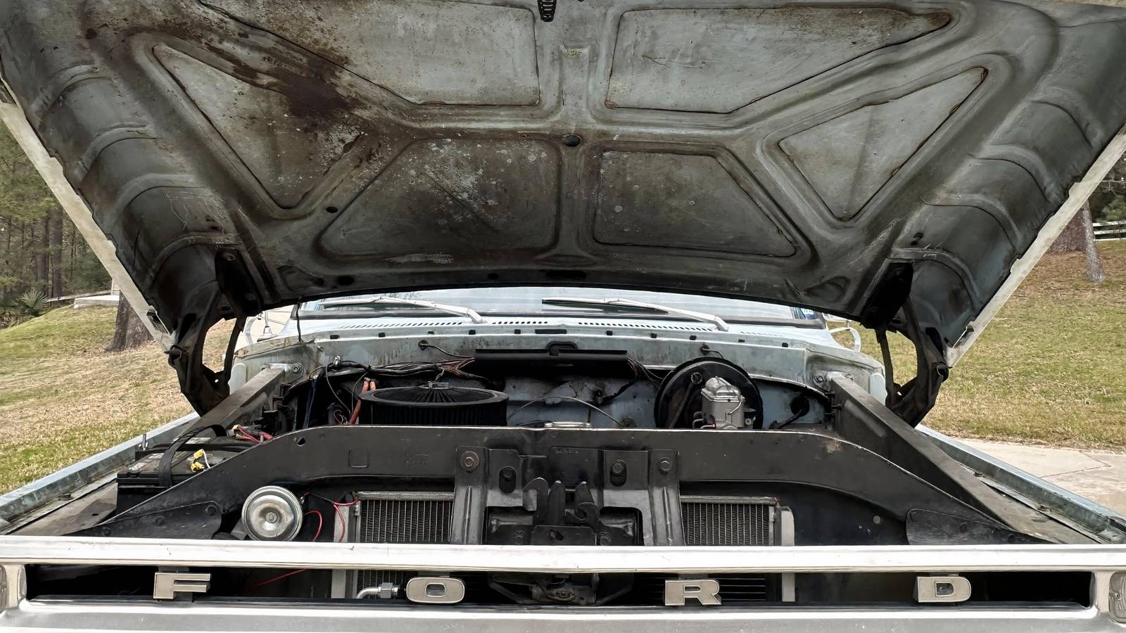 The Ford 300 Inline-Six Is Finally Getting Collector's Respect