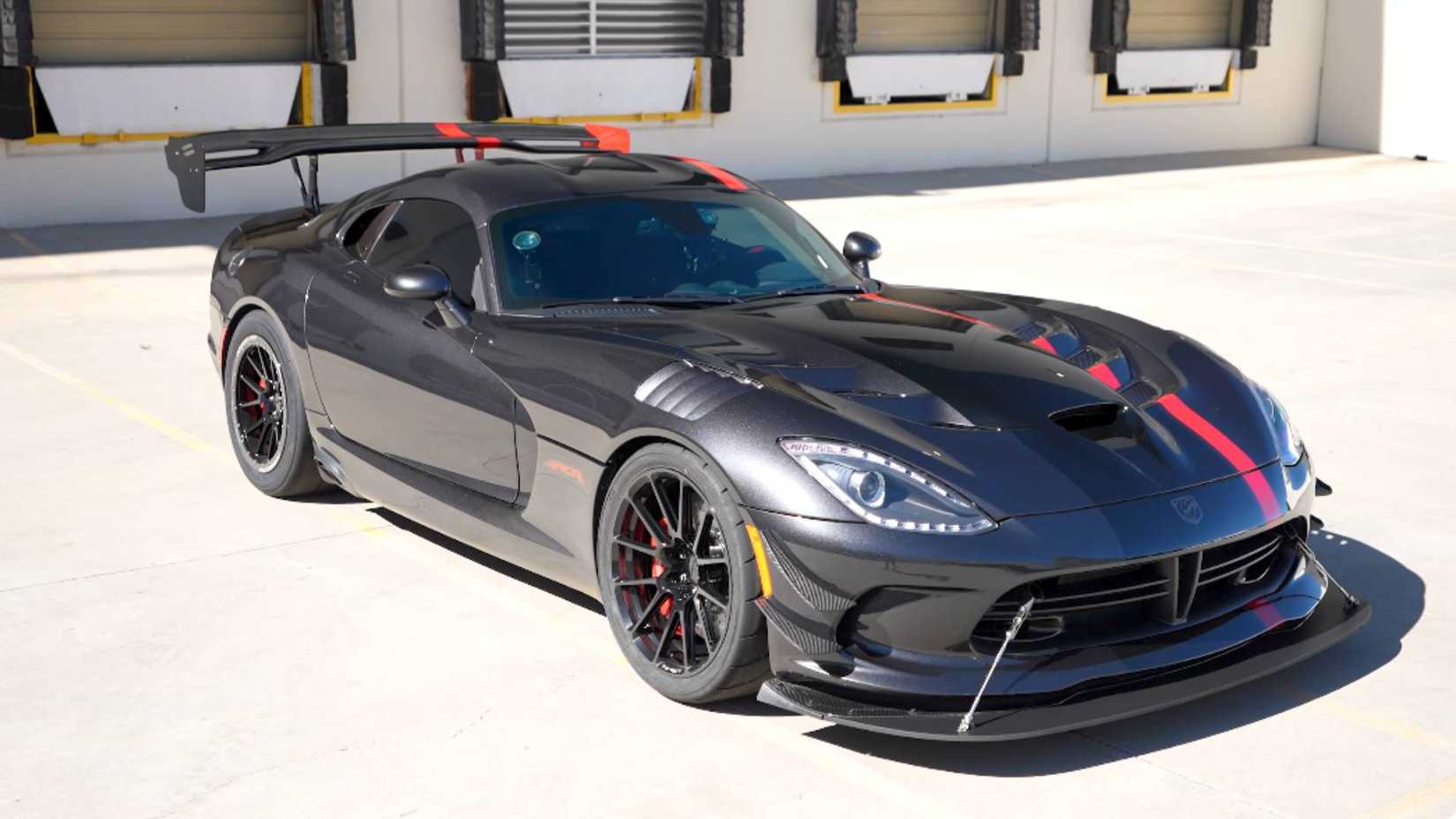 This Dodge Viper Has An Earth-Shattering 2,100-Horsepower Twin-Turbo ...