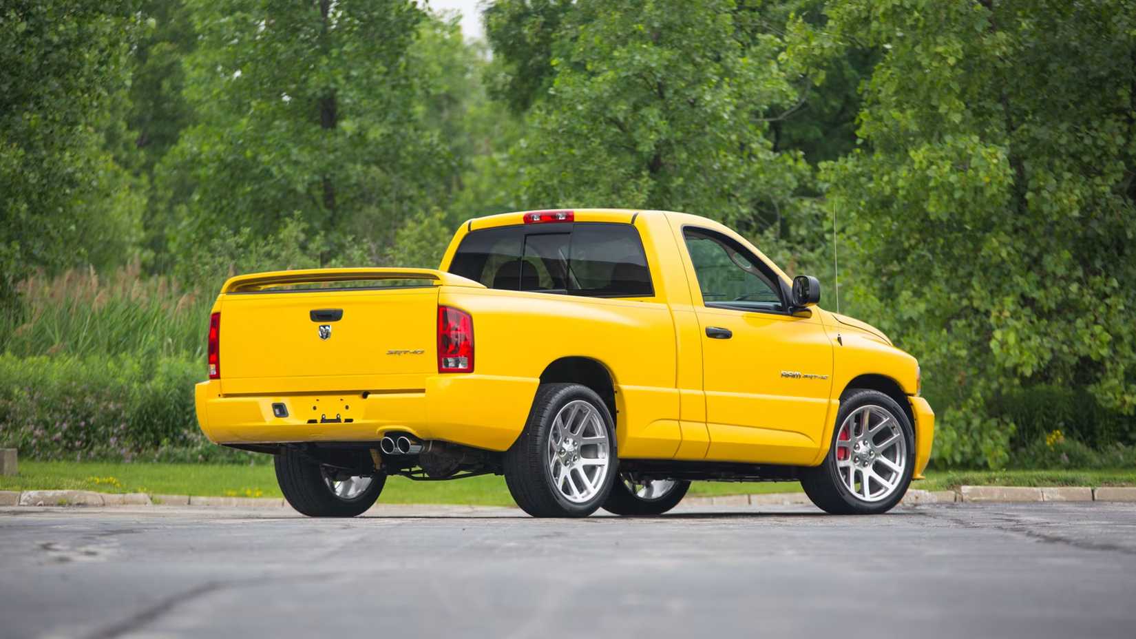 Dodge Ram SRT-10 Is An Affordable 500-HP Manual Pickup