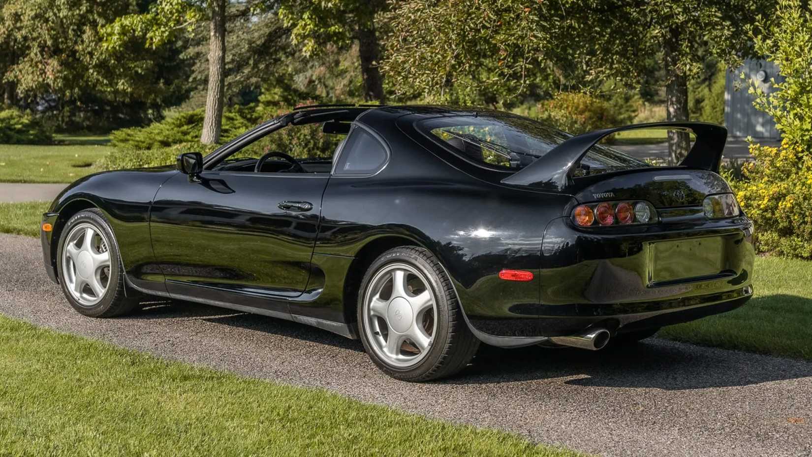 The Fastest Manual Japanese Sports Car Ever Built