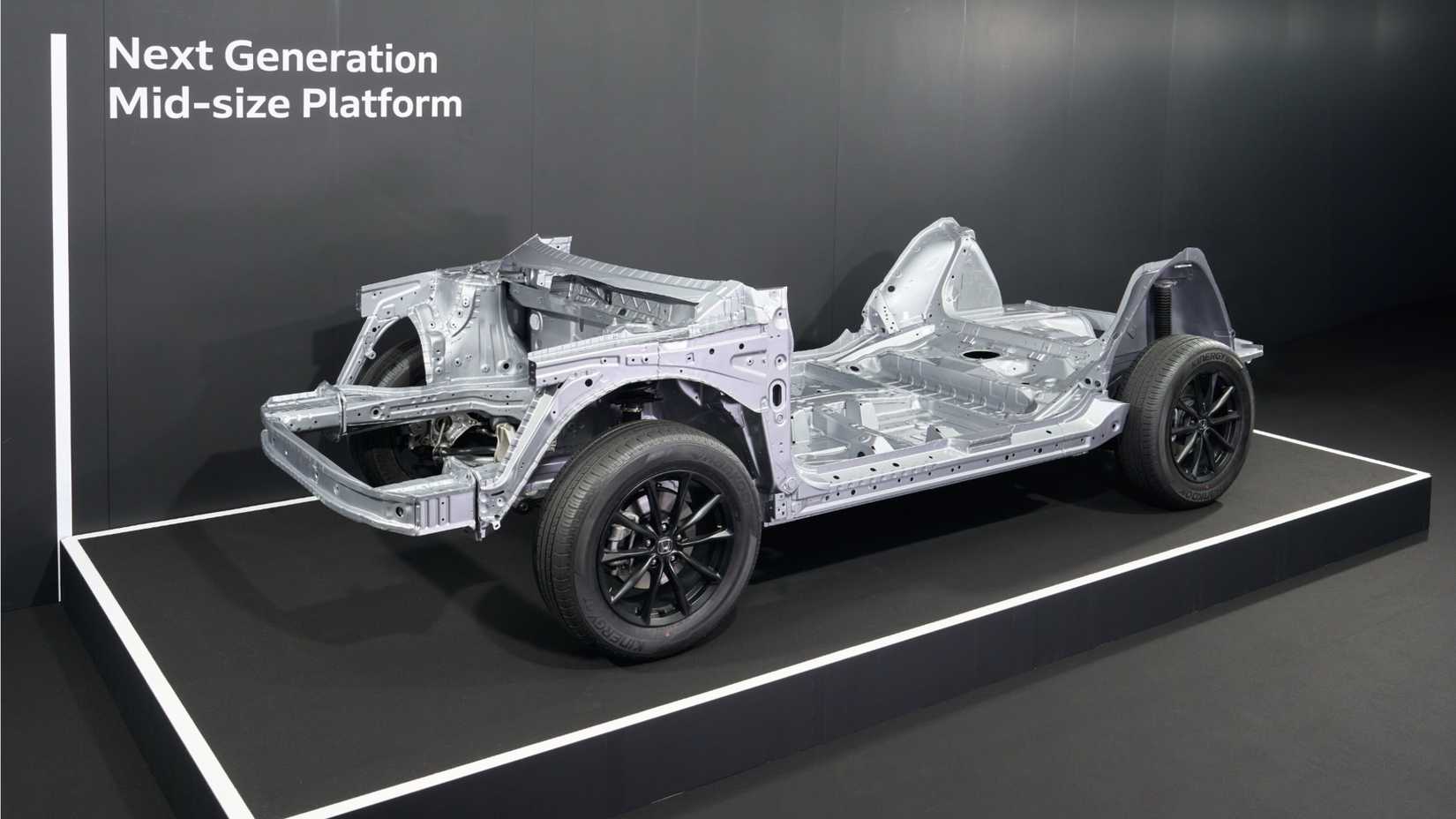 Honda Reveals Next-Gen Hybrid And EV Tech With V6 Power