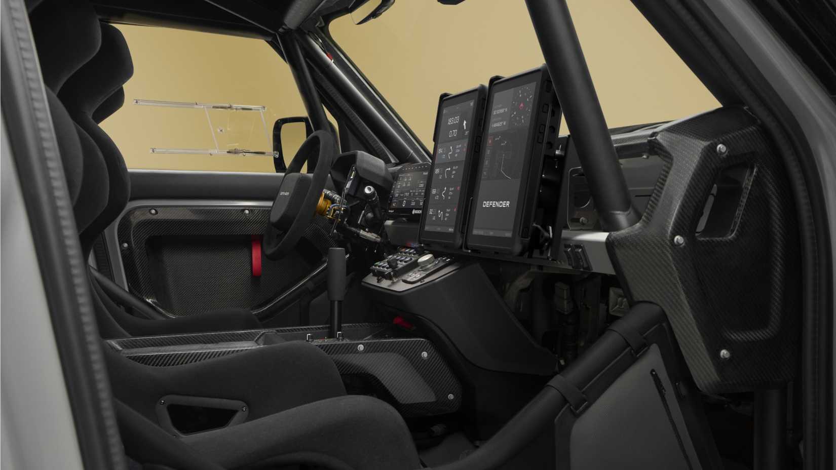 Defender Dakar D7X-R Debuts With Rally Upgrades For 2026 Dakar