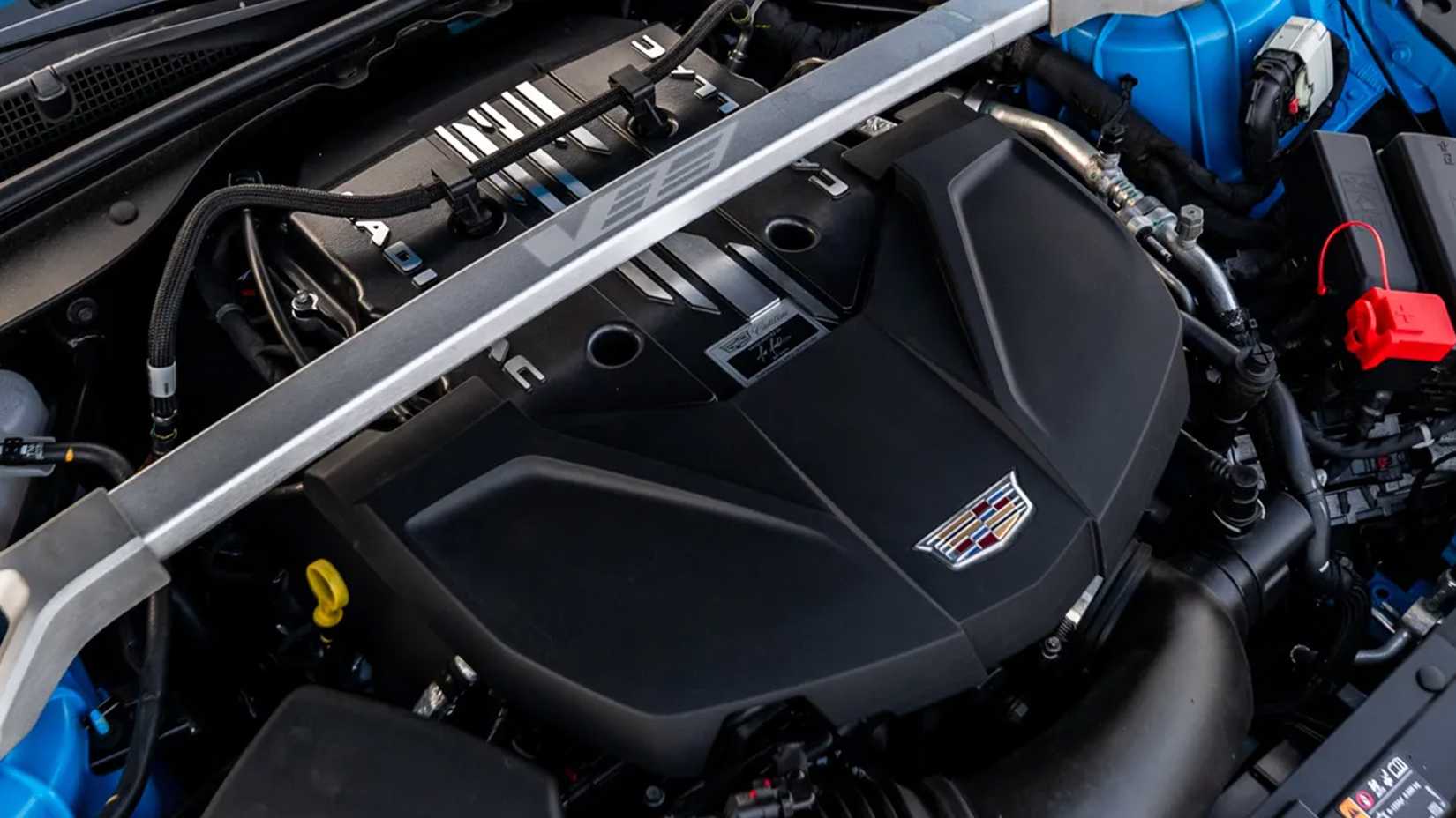 2025 Cadillac CT5-V Blackwing: America’s Last Stick-Shift V8 Sedan ...