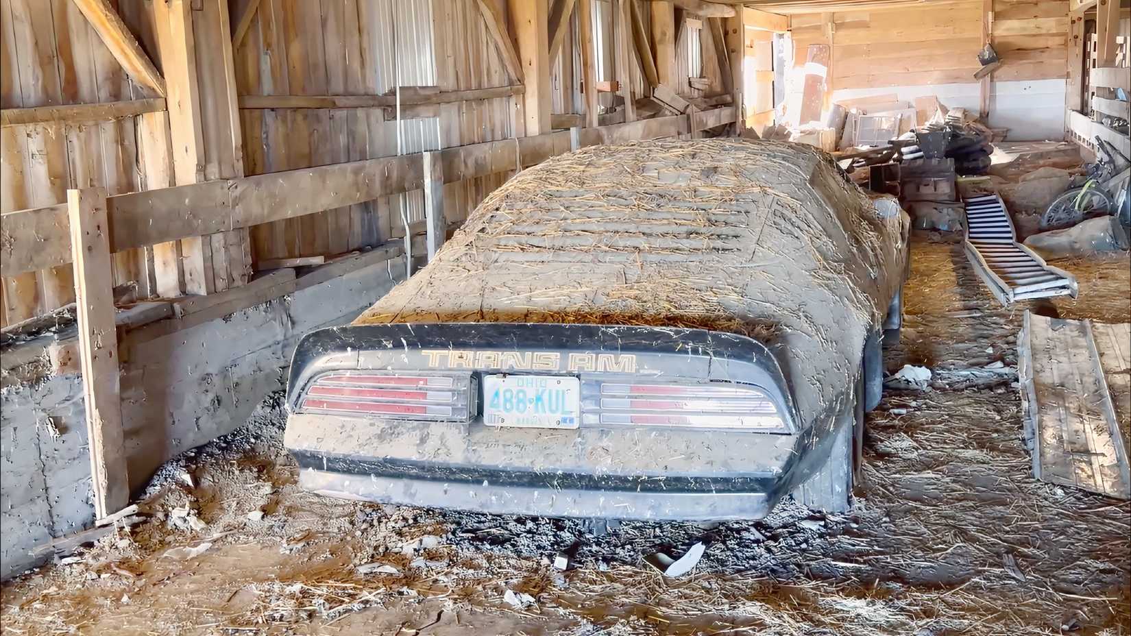 1978 Smokey And The Bandit Pontiac Trans Am Barn Find Gets First Wash ...