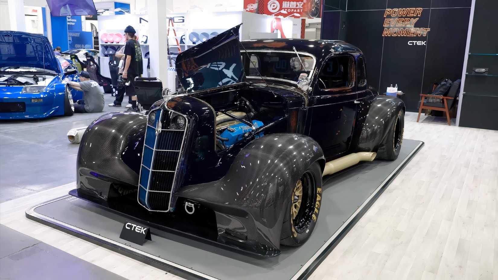 Plymouth GT1 Uses Real GT1 Chassis And 9.0-Liter Viper V10