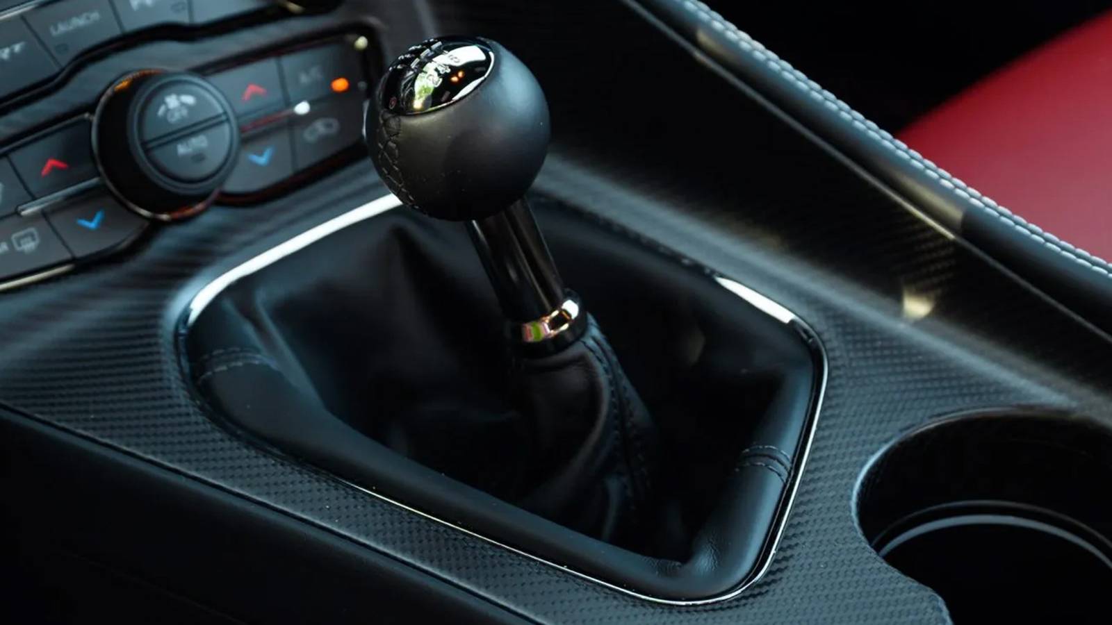 The Most Powerful Manual Dodge Ever: Challenger SRT Hellcat 6-Speed Manual