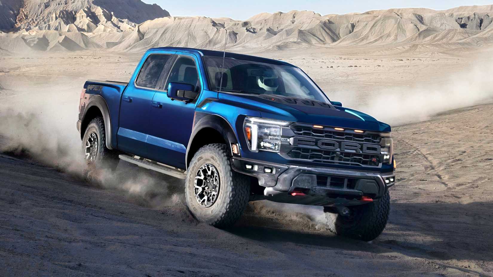 10 Highest-Torque Pickup Trucks That Pull Like Locomotives