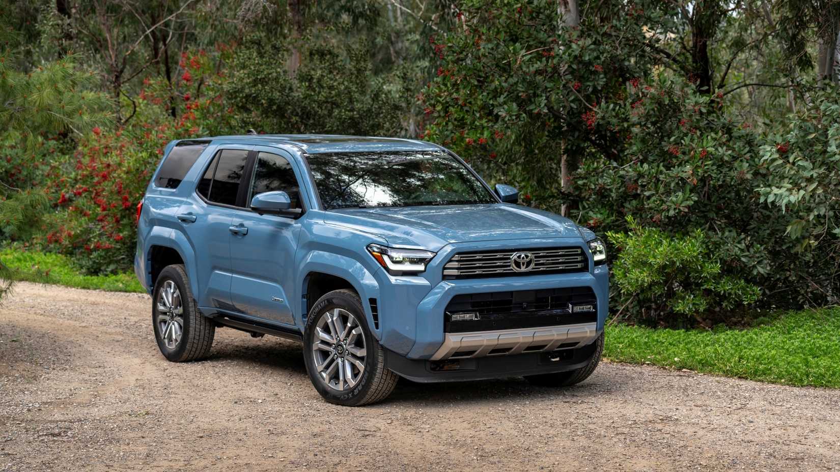 Toyota SUV Sales Show Drivers Still Want Old-School, Body-On-Frame SUVs