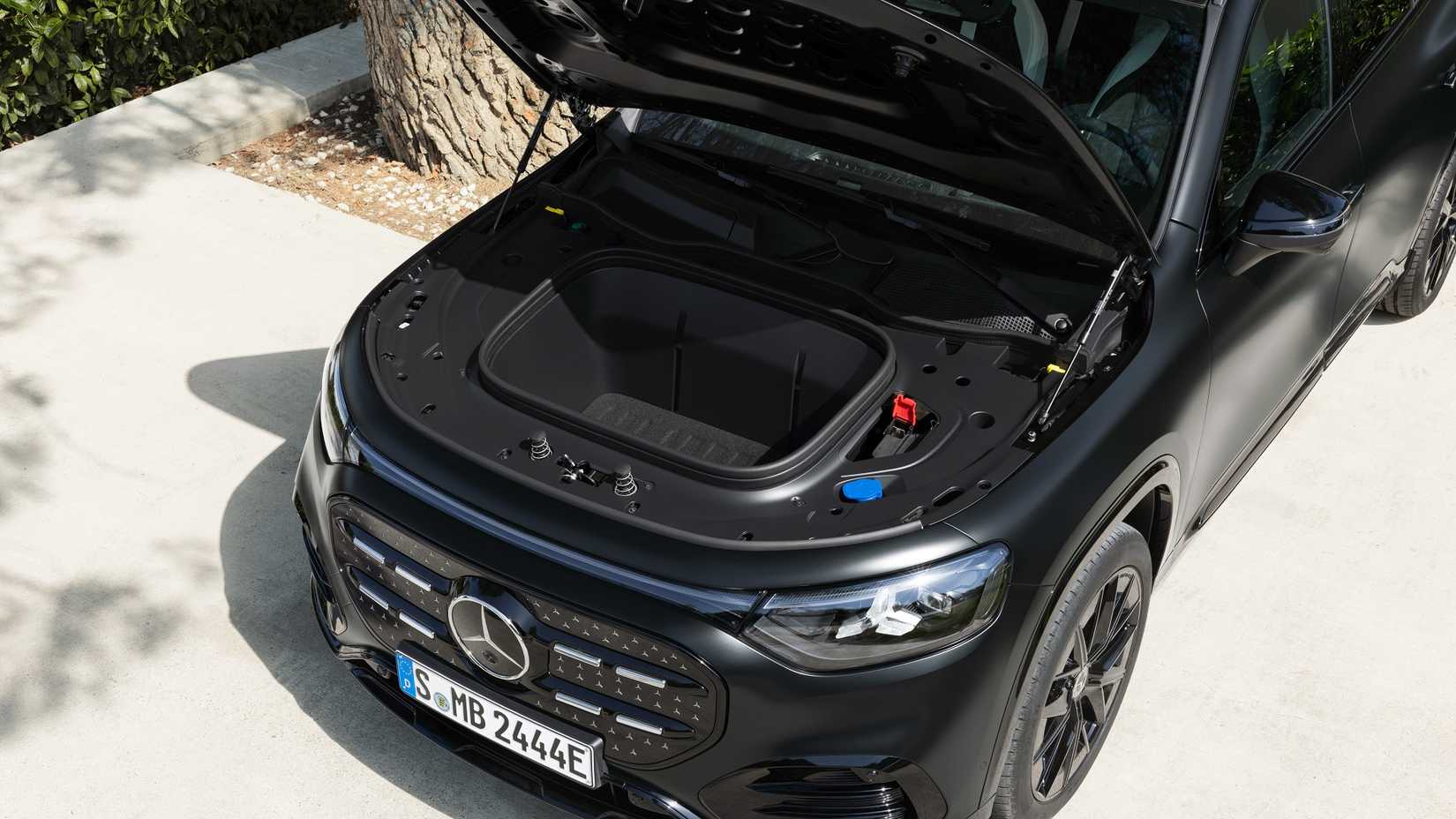 New Mercedes GLB Packs 349 HP, 800-Volt Tech, And A Third Row