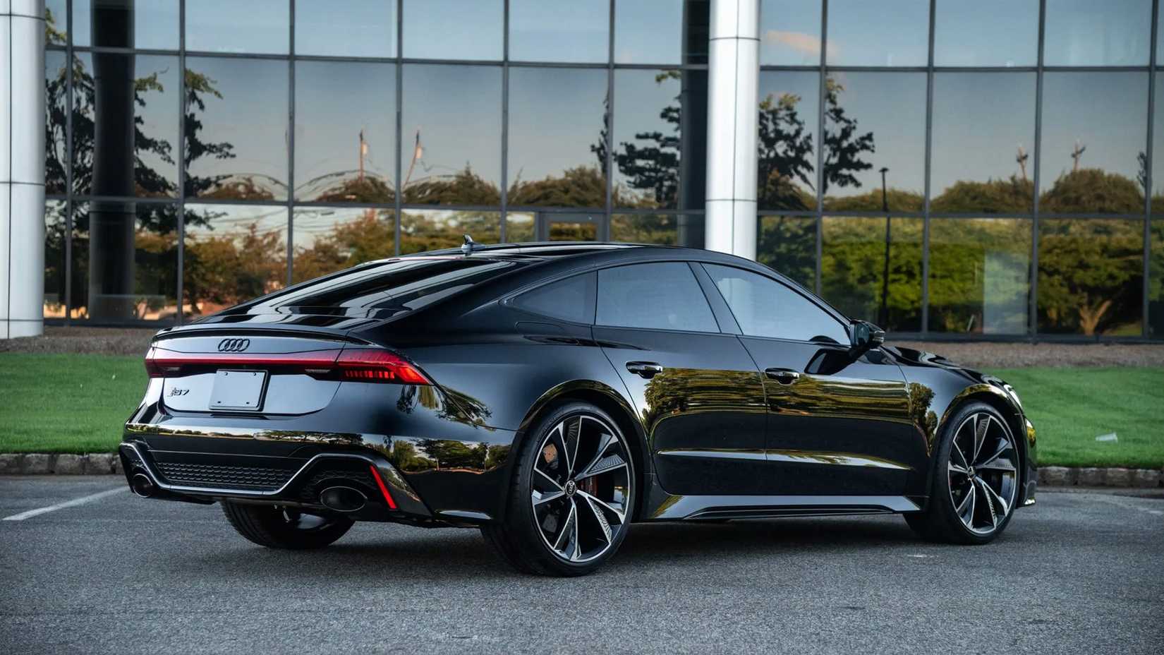 Fastest Audi Cars Ranked By Top Speed: The Quickest Audi Sports Cars ...