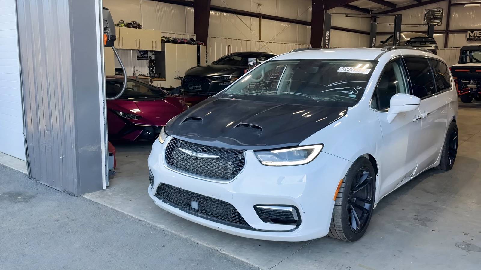2021 Chrysler Pacifica Hellcat Build Pushes Minivans Into Muscle Territory