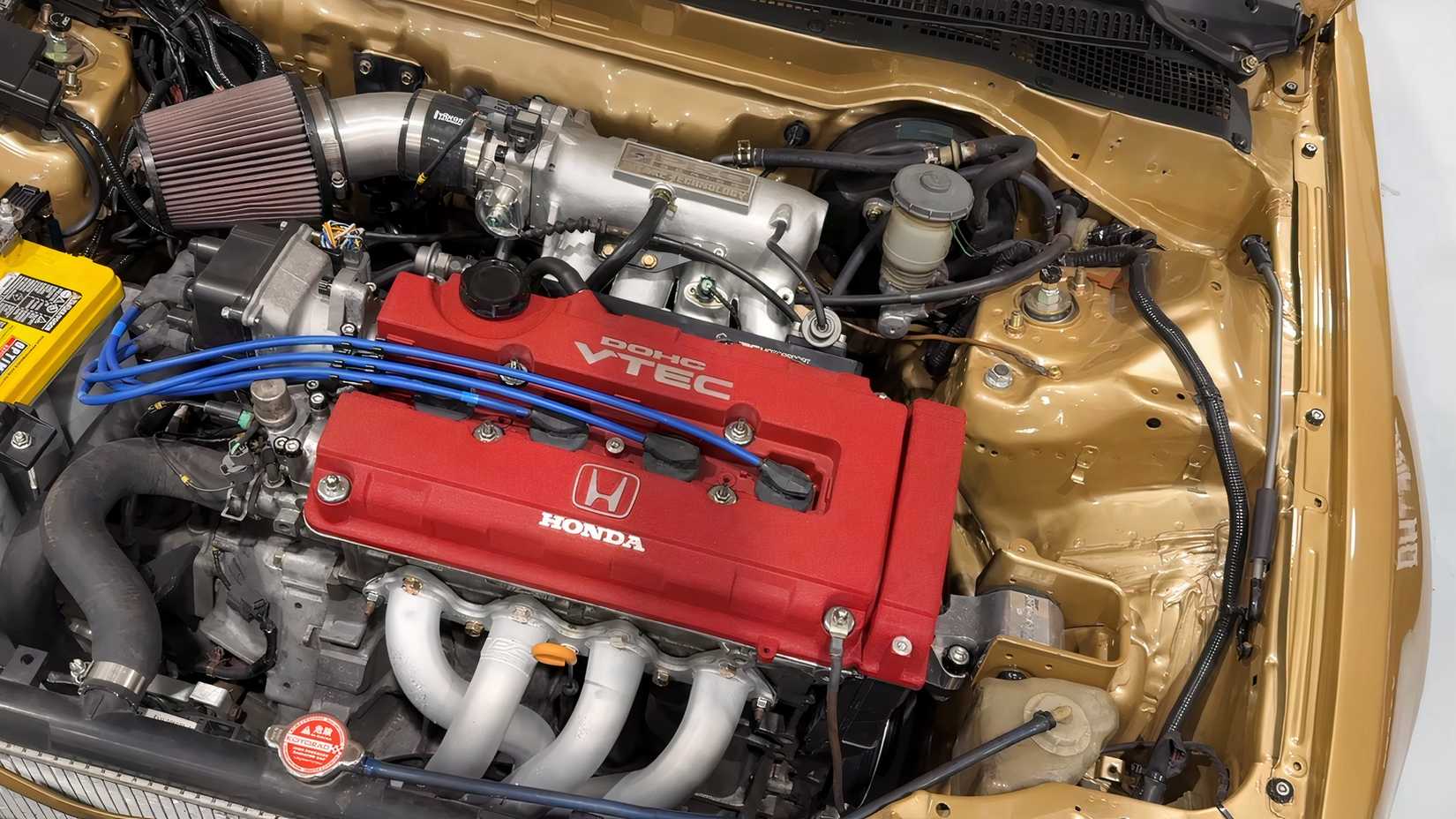 This 84-Year-Old Dad Has No Trouble Ripping Through The Gears In A ...