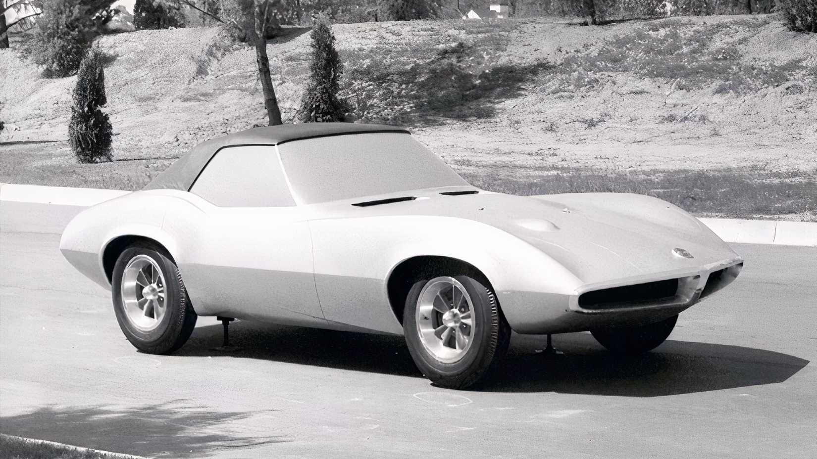 Pontiac's First Supercar Was A Car GM Refused To Mass-Produce