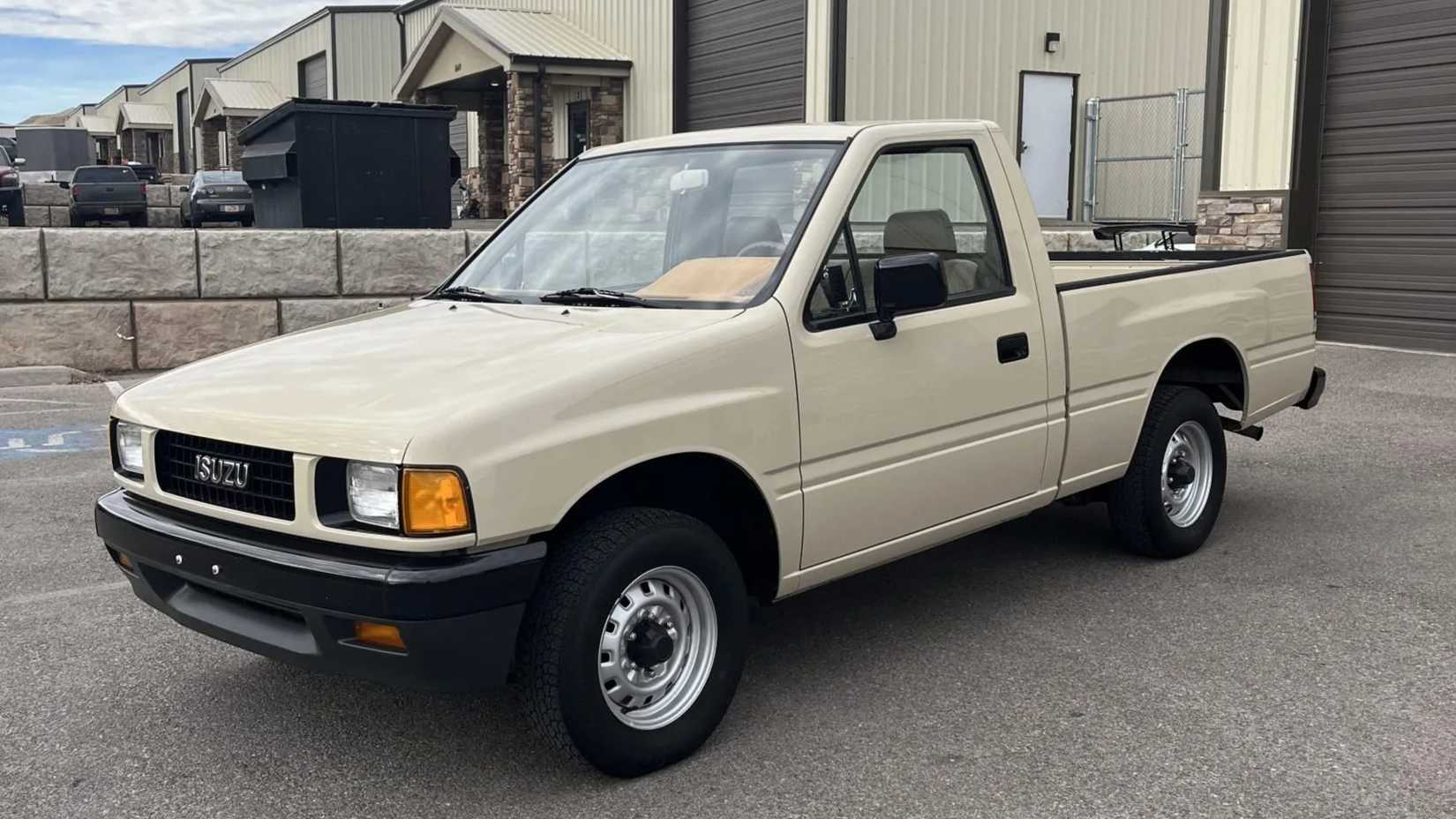 10 Reliable Pickups From The ’90s That Last A Lifetime
