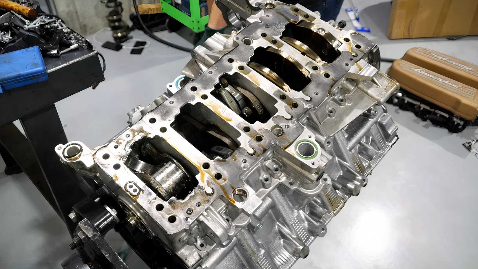 This Lamborghini V10 Engine’s Internal Damage May Be The Worst We’ve ...