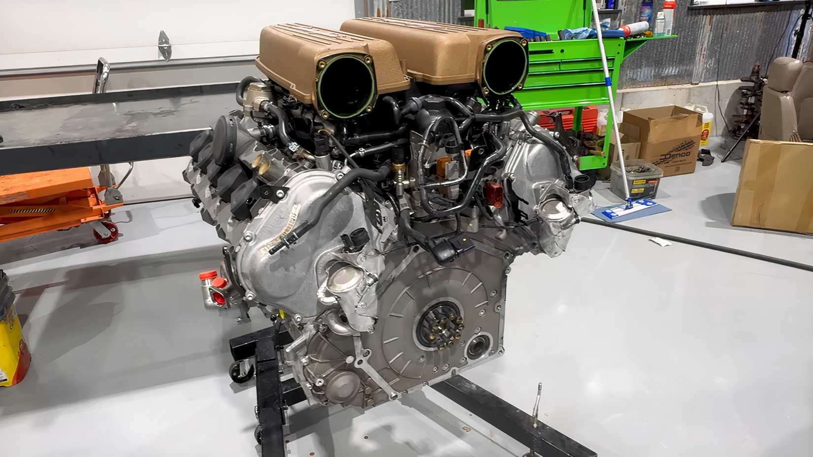 This Lamborghini V10 Engine’s Internal Damage May Be The Worst We’ve ...