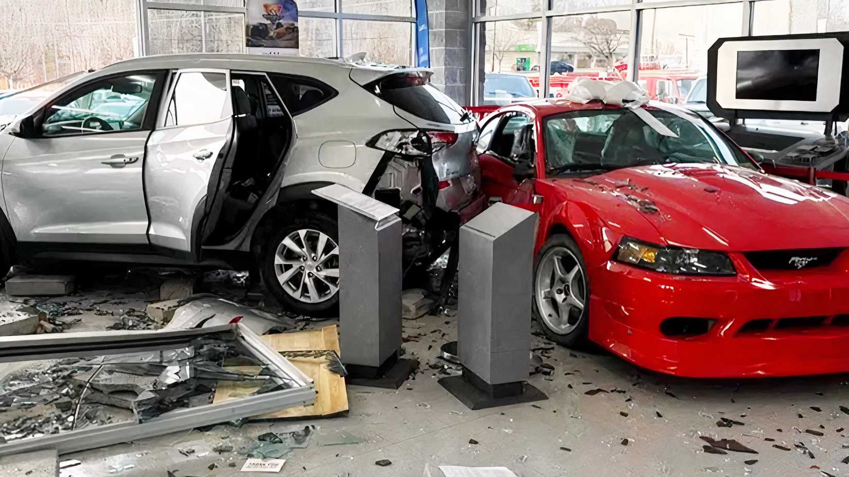 Hyundai Crashes Into A Mustang Cobra R Preserved For 25 Years