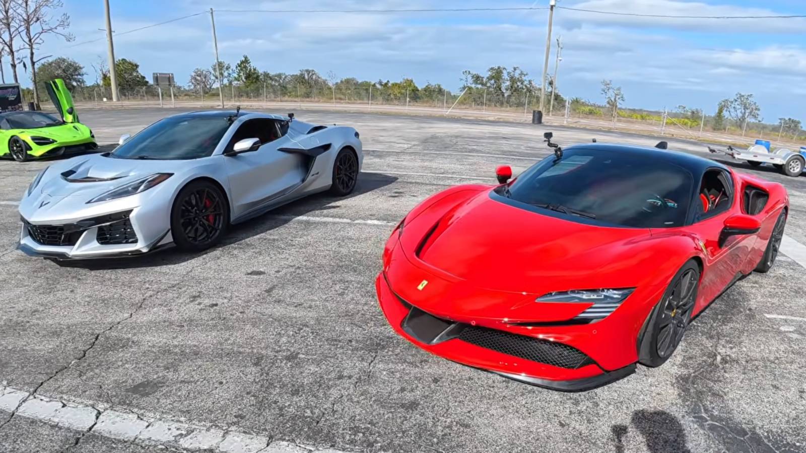 Chevrolet Corvette ZR1 Versus A Ferrari SF90 In A Quarter Mile Battle