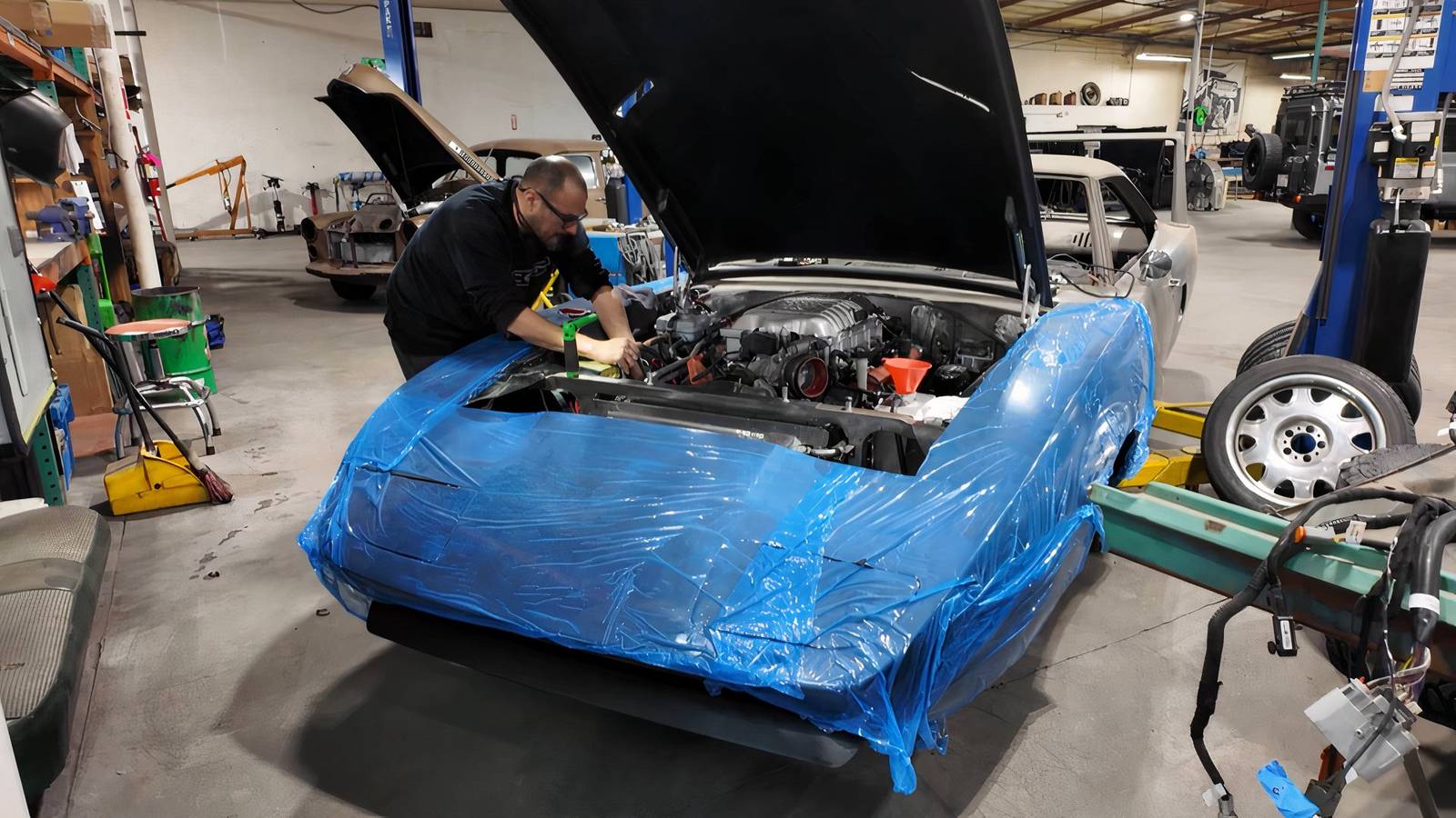 1970 Plymouth Superbird Restomod Gets Hellcat Hemi Engine