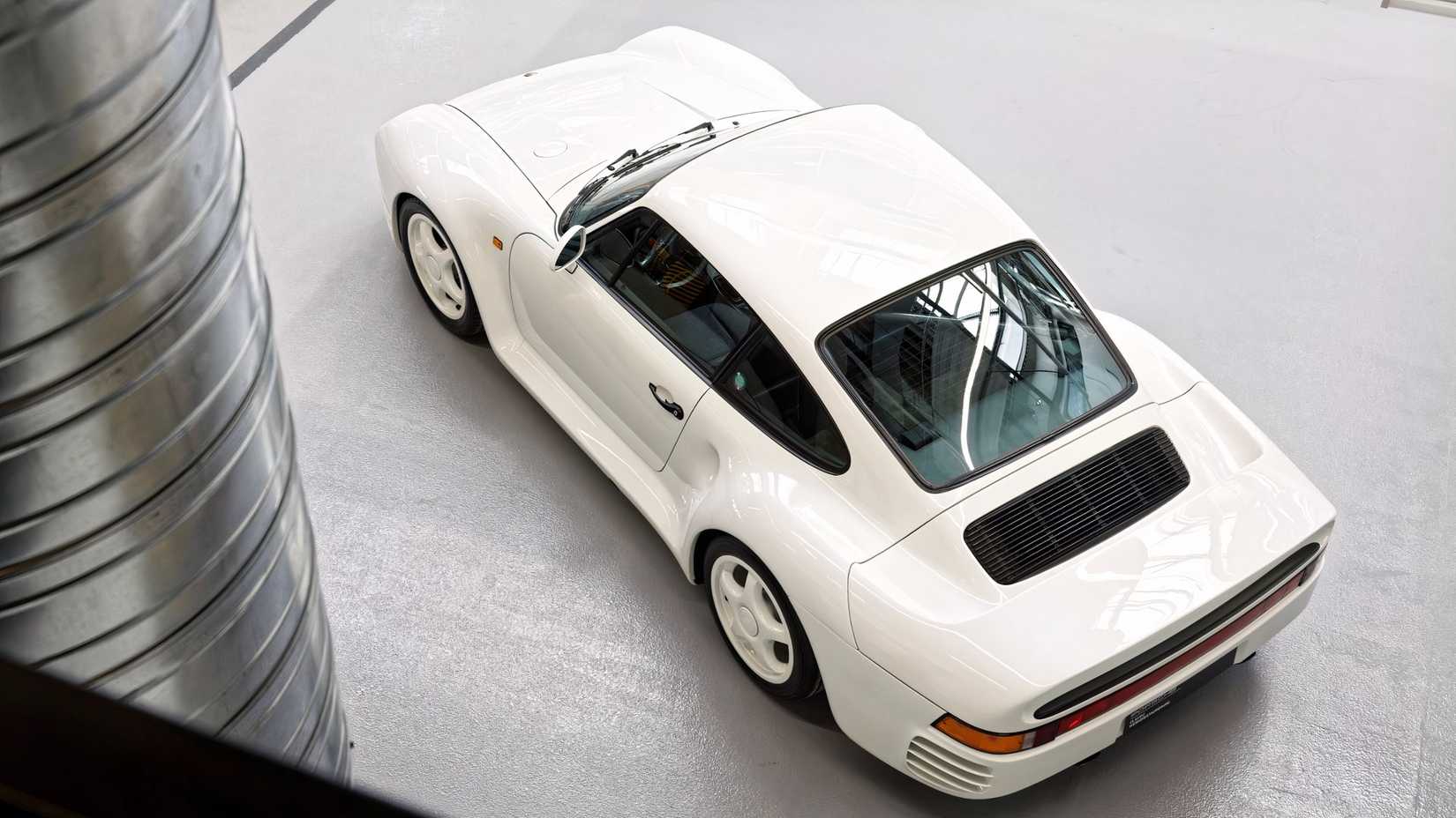 Porsche 959: The AWD Coupe That Made Supercars Nervous