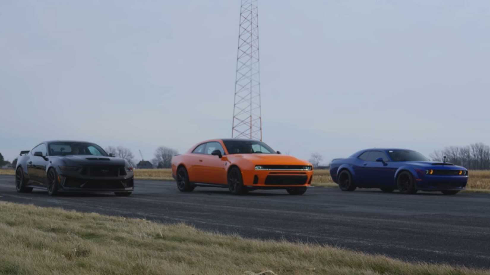 Sixpack V Hellcat Redeye V Dark Horse Drag Race With An Unpredictable ...