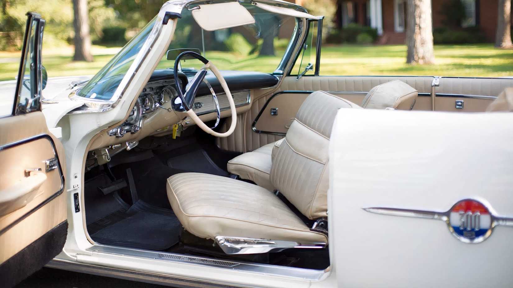 The Car America Built Before Anyone Thought About Restraint