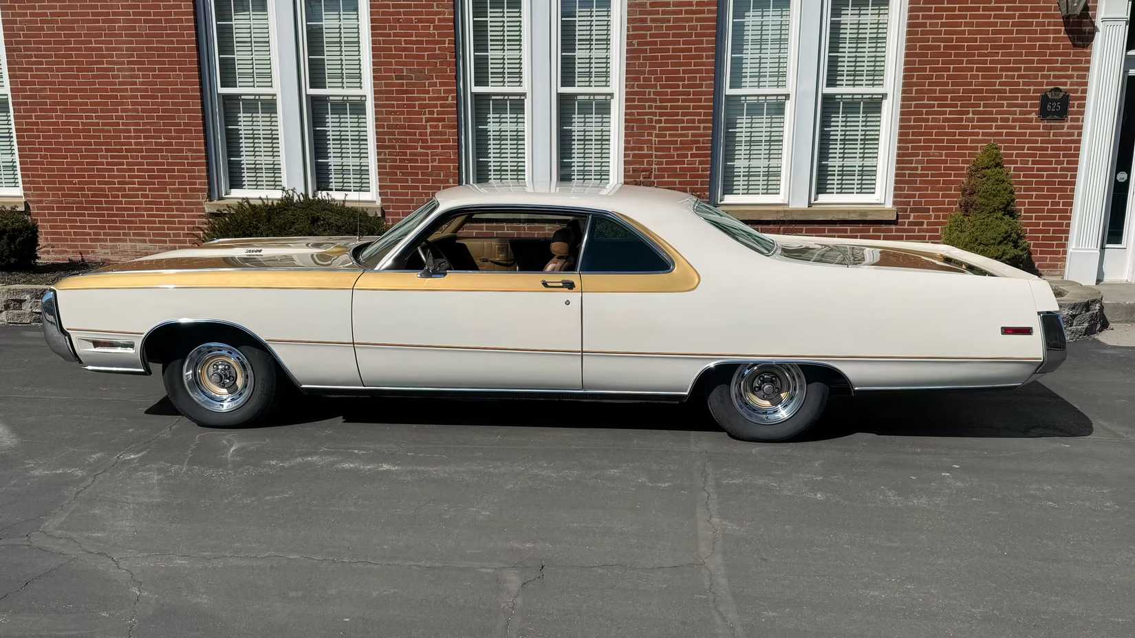 The Forgotten ’70s Luxury Muscle That Outpowered Many Camaros