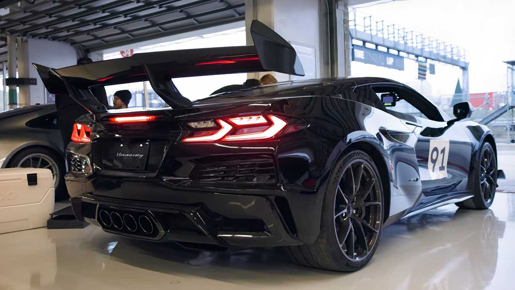 Corvette ZR1 Outperforms McLaren P1 on Famous US Race Circuit