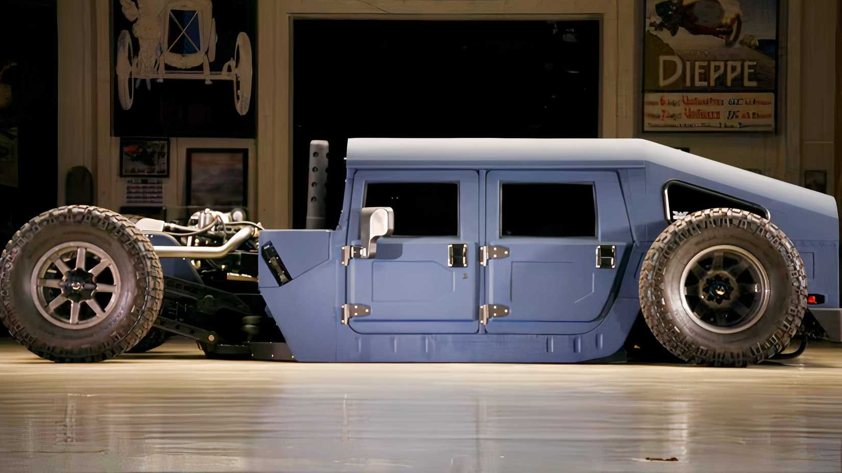 This 750HP Twin-Turbo Diesel Humvee Is The Most Insane Thing Jay Leno ...