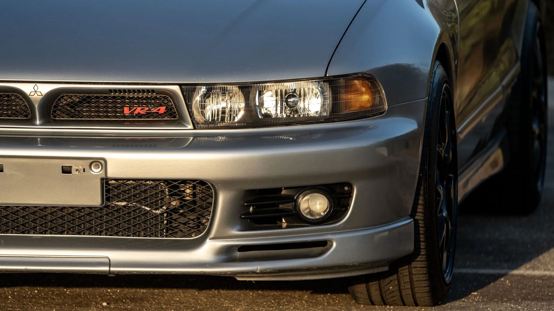 A Detailed Look At Robocop's Car, The 6000 SUX