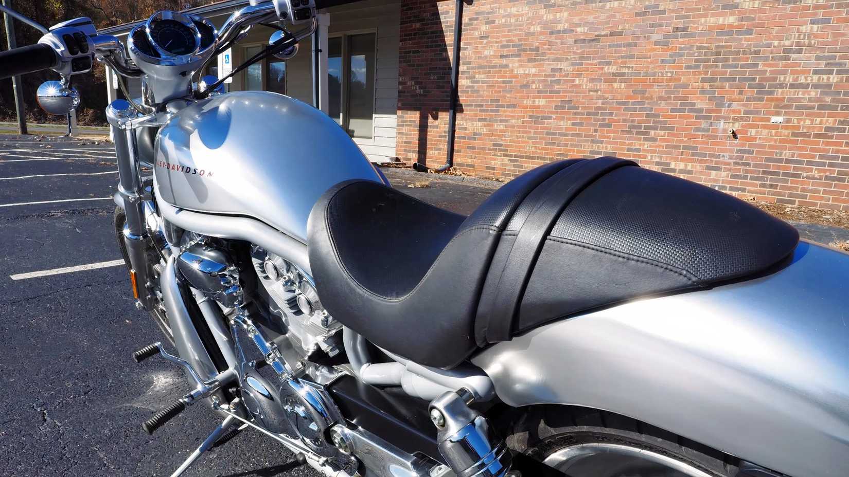The Forgotten Harley-Davidson V-Rod That Could Outrun A Porsche 911