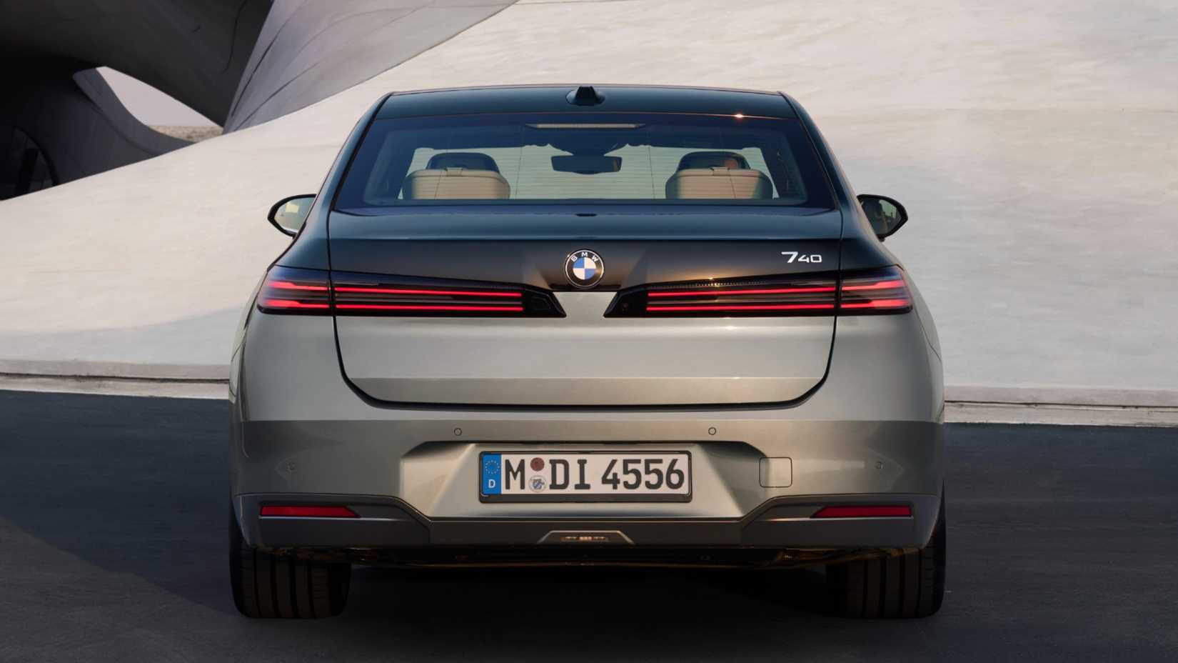 2027 BMW 7 Series Gets Neue Klasse Tech, New i7 Range And Power