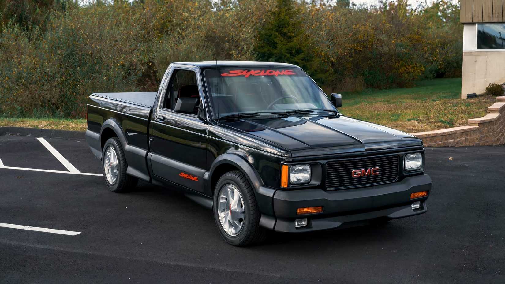 9 Wild Engine Packages That Made '90s Pickup Trucks Legendary