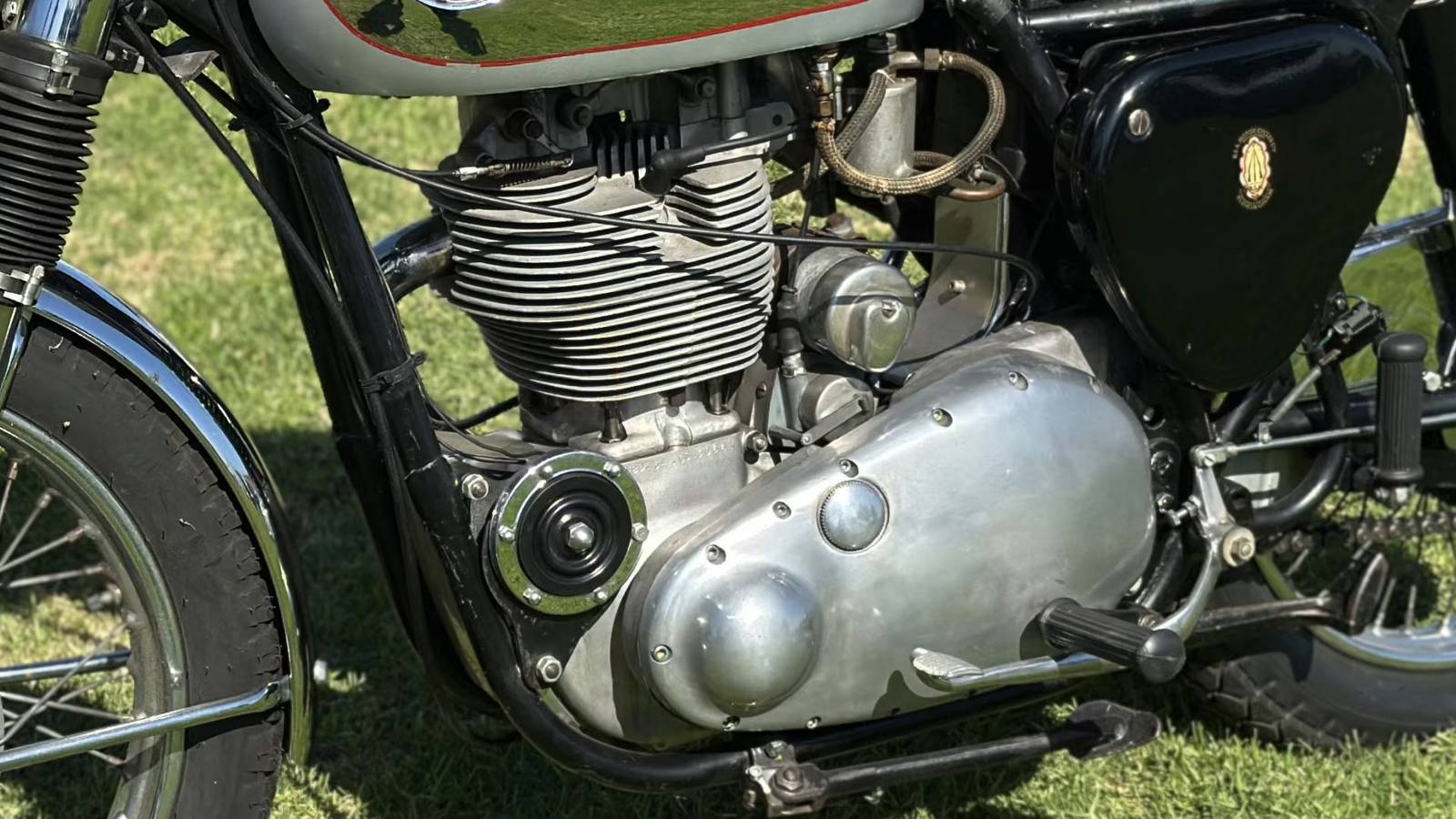10 Vintage Single-Cylinder Bikes Riders Refuse To Sell