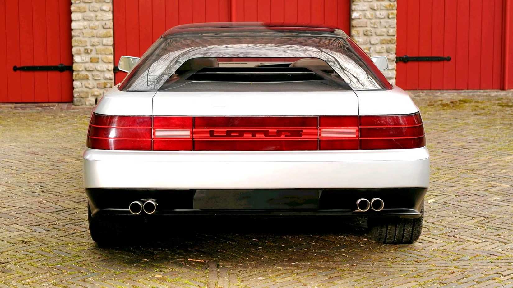 The 1984 Lotus V8 Supercar Built To Hunt Ferrari That Only Exists As ...