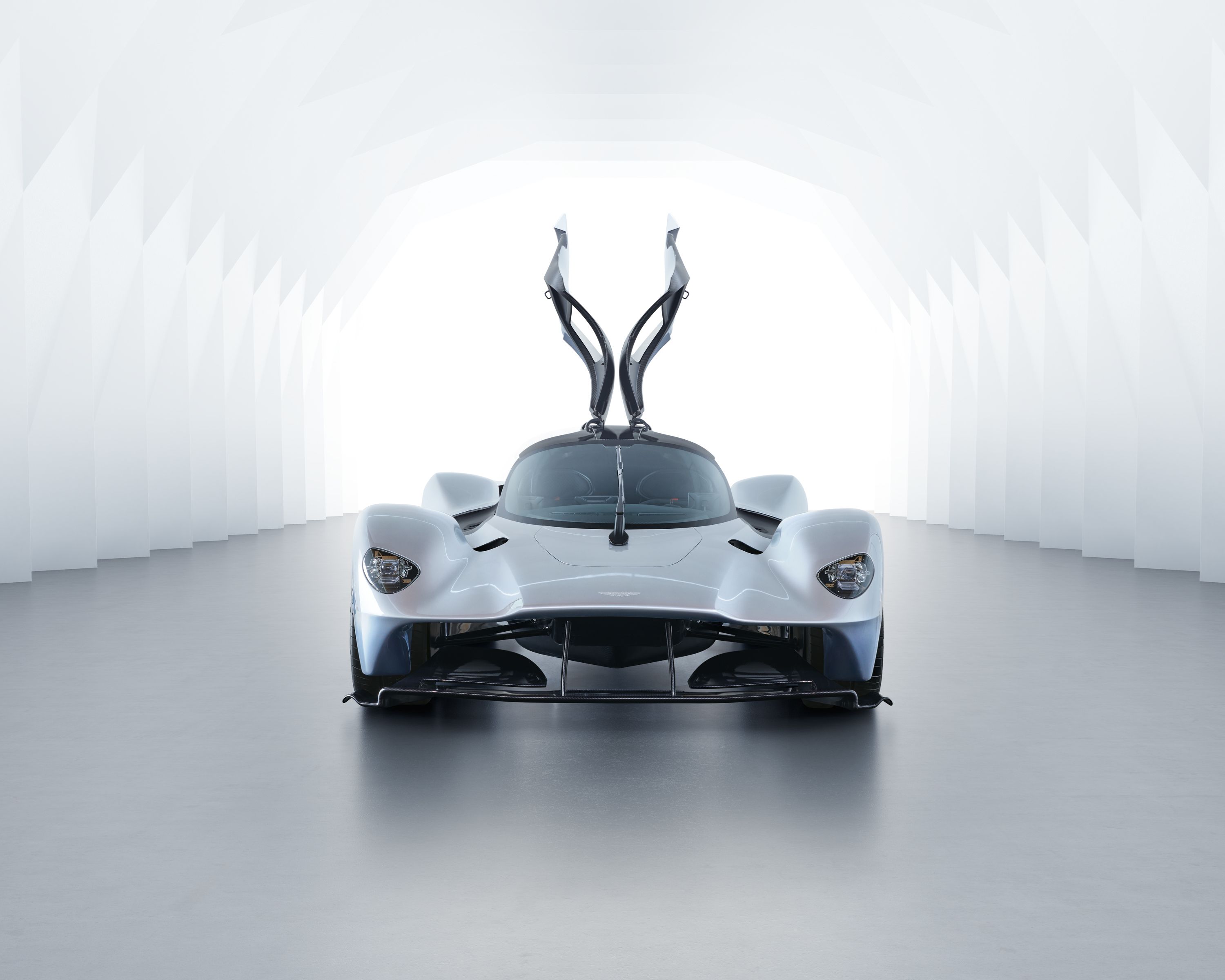 The Fastest Cars That Hold Lap Records At The World’s Most Famous Tracks
