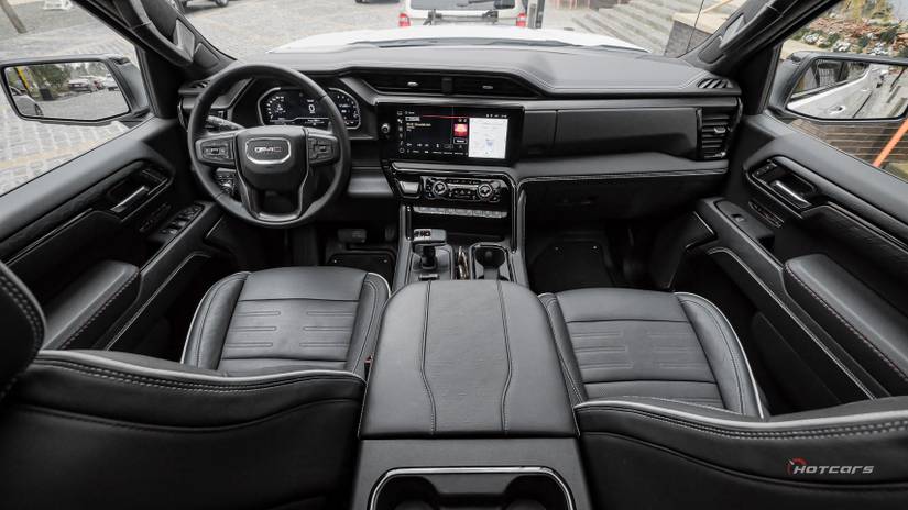 Rock-crawlin, jaw-droppin, seat massagin': The 2023 GMC Sierra 1500 AT4X